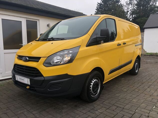 Ford Transit Custom 310 LR P/V yellow 2015 For Sale Motors | Vans ...