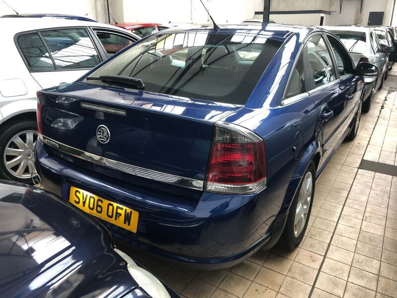 Vauxhall Vectra 1.8 i VVT Exclusiv 5dr blue 2006 For Sale Motors | Cars ...